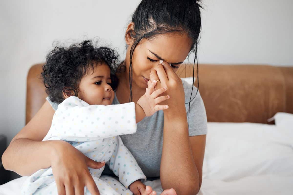 Maman en post-partum : les 3 phrases qui font plus de mal que de bien ...